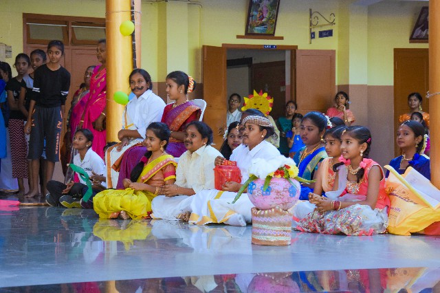 Holy Angels' CBSE School,Salem